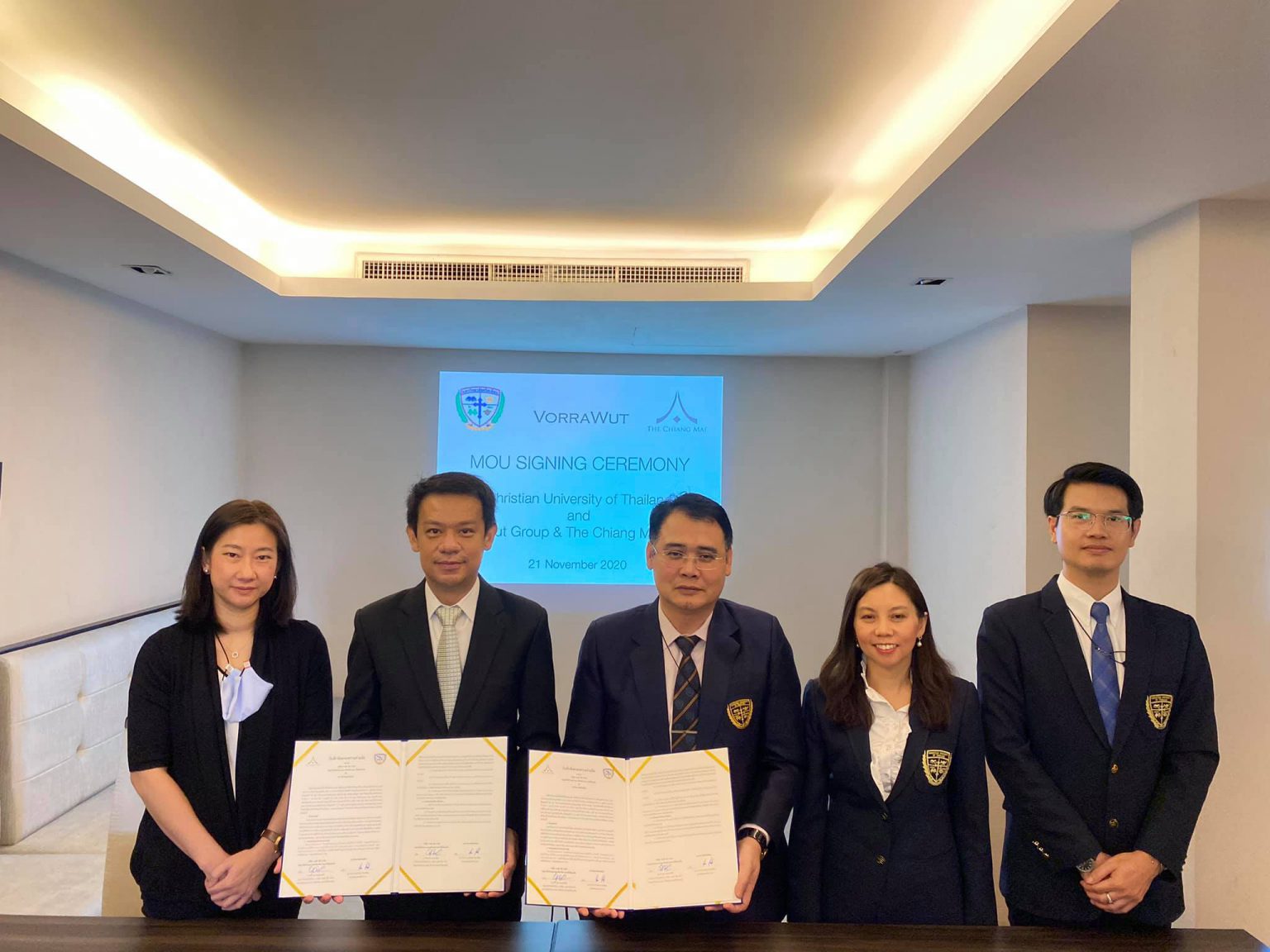 MOU Signing Ceremony ระหว่างมหาวิทยาลัยคริสเตียนและบริษัทวรวุฒิ กรุ๊ป ...